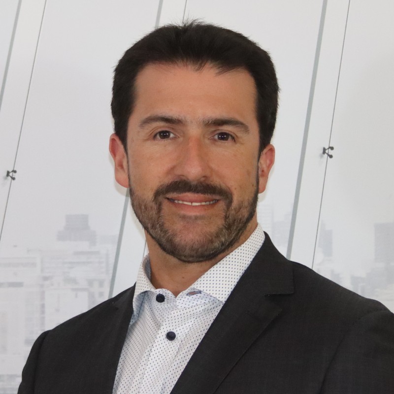 Henry Rodríguez - Facultad de Economía y Negocios